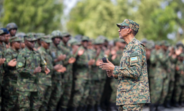 Kagame shakes up the army – just in case | Article Preview | Africa ...